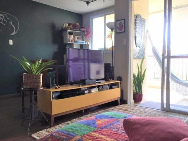 Apartamento de 3 Dormitórios sendo 1 Suíte com 2 Vags de Garagem Excelente Localização no Ipira