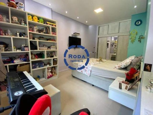 Apartamento de 3 dormitórios todo reformado à venda no Gonzaga