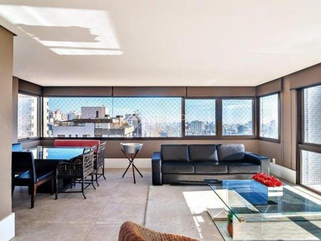 Apartamento de 3 dormitórios 126m2 privativos 2 vagas de garagem no bairro Mont Serrat
