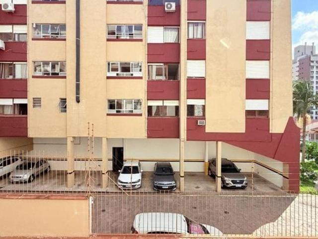 Apartamento de 3 dormitórios,1 suíte, 1 vaga, elevador no bairro Jardim Lindóia