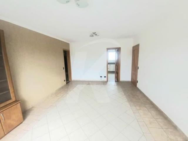Apartamento de 3 dormitorios, 1 suíte, 2 vagas, 95m2, amplo em andar alto e condomínio completo