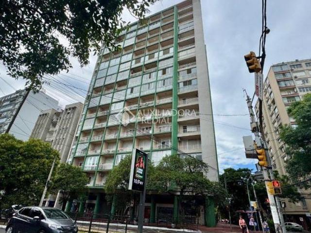 Apartamento de 3 dormitórios 206m2 privativos 1 vaga de garagem no bairro Independência
