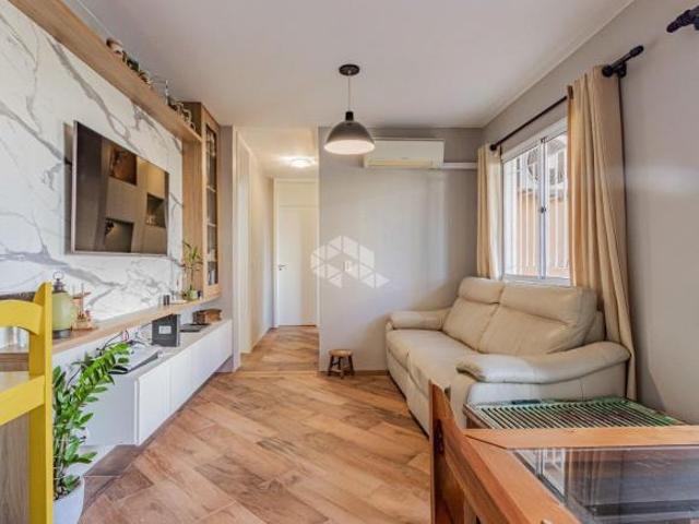 Apartamento de 3 dormitórios/Suíte. Sacada. Pátio arborizado. Vaga Escriturada