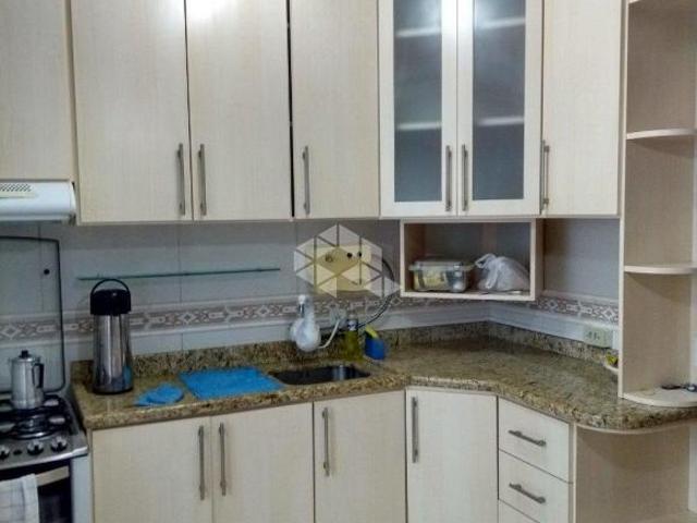 APARTAMENTO DE 3 DORM/QUATOS BAIRRO PETRÓPOLIS