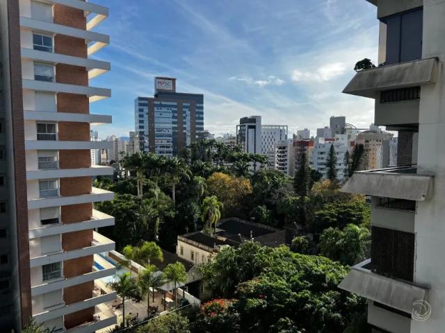 Apartamento de 3 dorms no bairro Centro