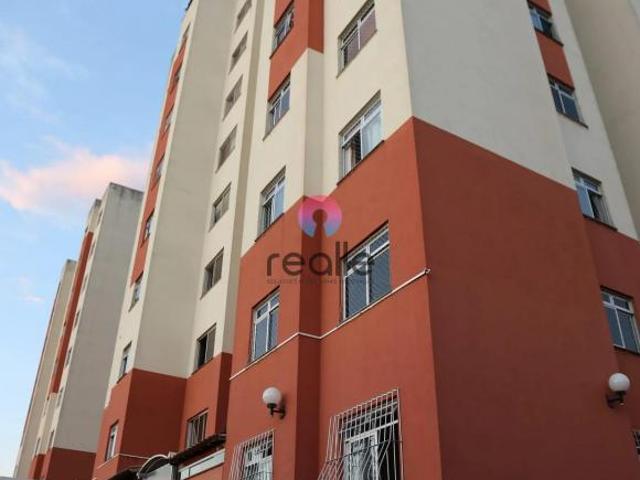 Apartamento de 3 quartos, 1 banho, 1 vaga, perto do Posto de Saúde, com piscina e quadras, à venda
