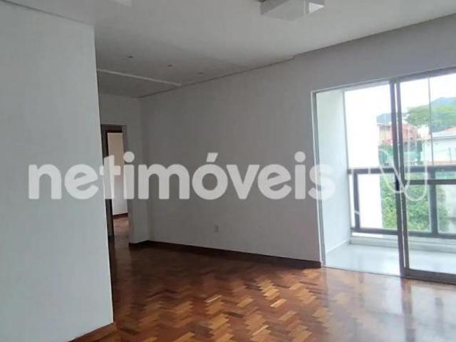 Apartamento de 3 quartos, 83 m2, varanda, elevador e vaga livre em Santa Tereza