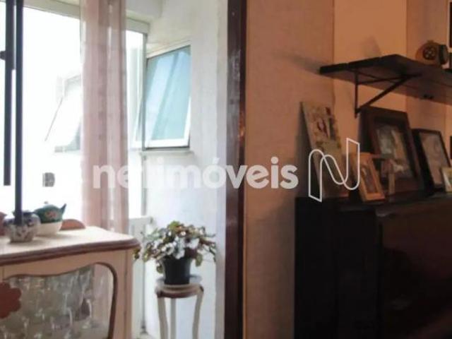 Apartamento de 3 Quartos com suíte no coração do Castelo