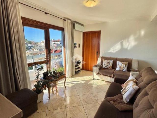 Apartamento de 3 quartos com vaga de garagem no bairro Vila Eunice em Cachoeirinha