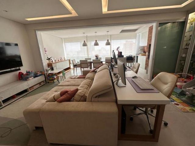 Apartamento de 3 quartos com varanda gourmet e lazer completo na Mooca, São Paulo SP