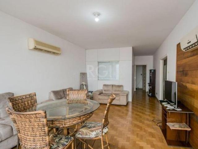 Apartamento de 3 quartos com vista para o rio á venda