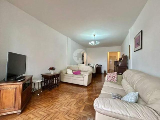 Apartamento de 3 quartos com 130 m² no Ponta da Praia, Santos – varanda e portaria 24h