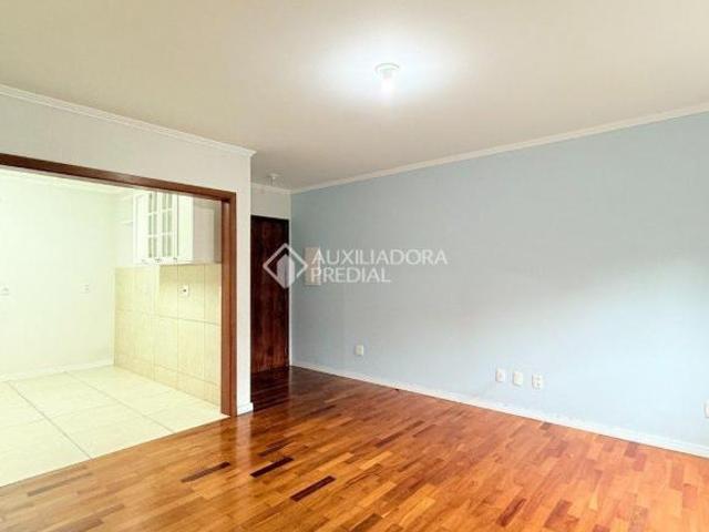 Apartamento de 3 quartos com 1 vaga à venda no bairro Moinhos de Vento em Porto Alegre