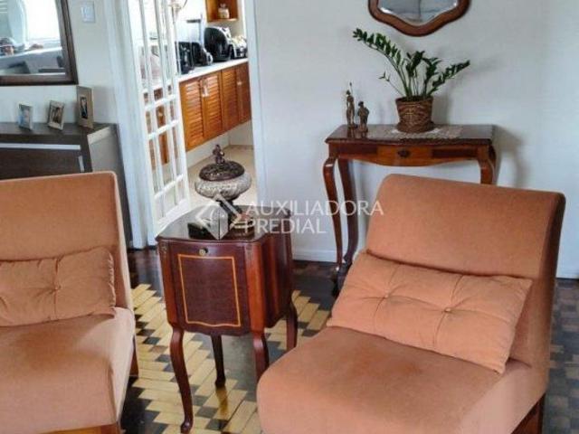 Apartamento de 3 quartos com 2 vagas à venda no bairro Rio Branco em Porto Alegre