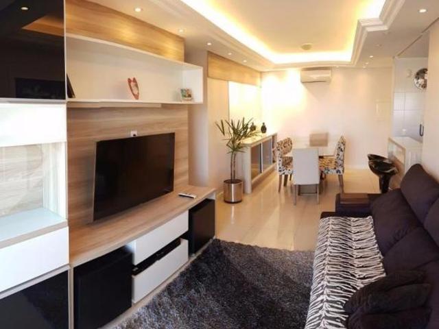 Apartamento de 3 quartos com 2 vagas à venda no bairro Vila Ipiranga em Porto Alegre