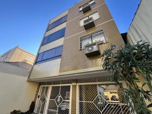 Apartamento de 3 quartos, dependência de empregada e 1 vaga de garagem M. Deus