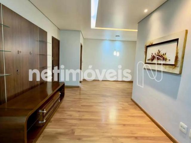 Apartamento de 3 quartos, no castelo