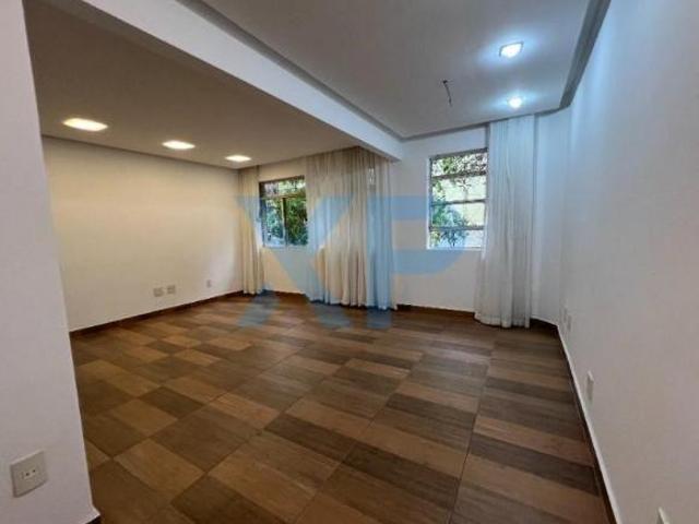 Apartamento de 3 quartos no Centro de Divinópolis MG: 1 suíte, 2 salas, 1 banheiro, 1 vaga na garage