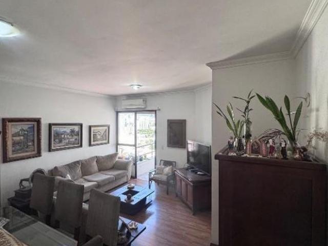 Apartamento de 3 quartos no Centro de Jundiaí SP, com suíte, sala ampla e garagem Imóvel imperdíve
