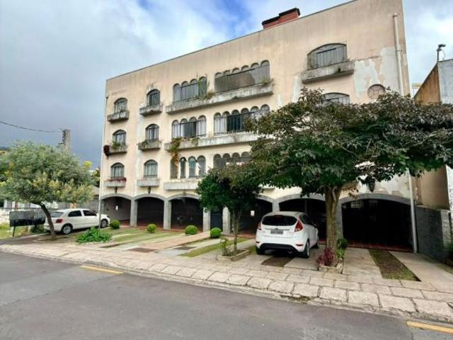Apartamento de 3 Quartos no Centro de São José dos Pinhais com Vaga Coberta