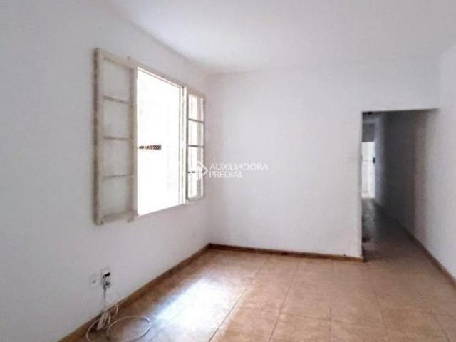 Apartamento de 3 quartos no Petrópolis próximo a Protásio Alves