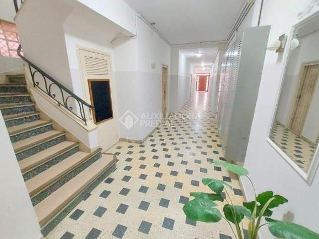 Apartamento de 3 QUARTOS sendo 1 c/sacada