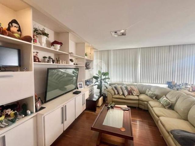 Apartamento de 3 quartos sendo 1 suíte 191,50 m² em Gonzaga, Santos –