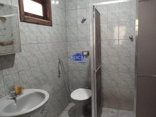 APARTAMENTO DE 3 QUARTOS, SENDO UMA SUÍTE. SALA, QUARTO DE EMPREGADA EM ÁREA EXTERNA