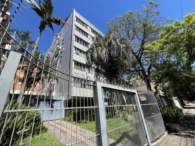 Apartamento de 3 quartos, suíte e 2 vagas de garagem no bairro Auxiliadora POA