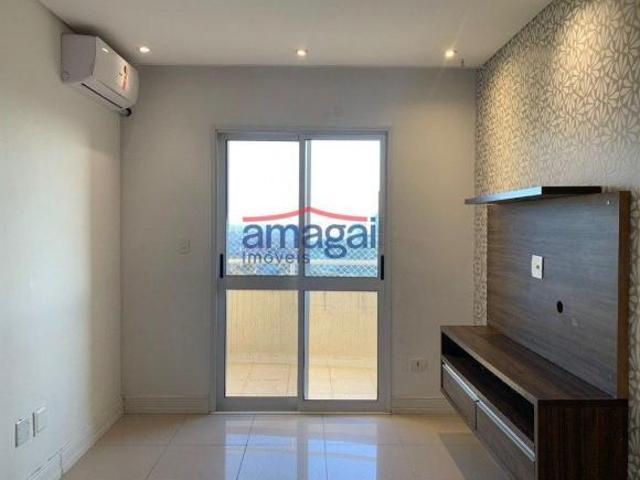 Apartamento de 3 quartos para alugar no Villa Branca em Jacareí SP