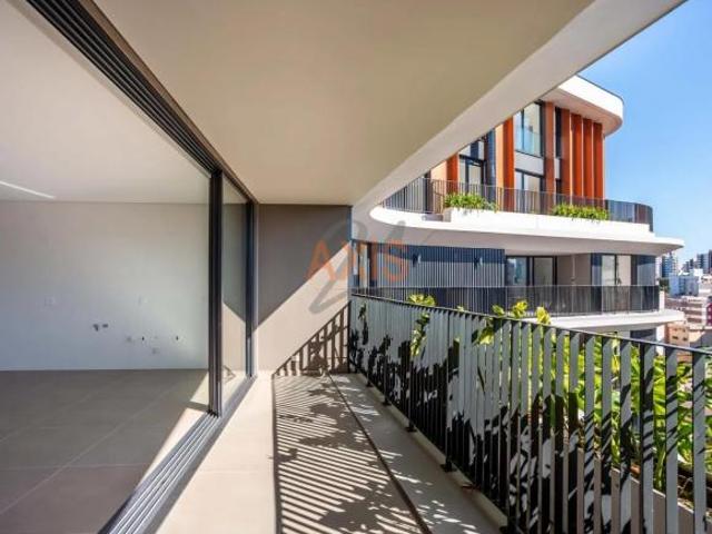 Apartamento de 3 Suítes à Venda no Edifício Lemme | Água Verde Curitiba
