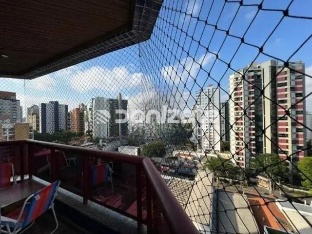 Apartamento de 3 suítes com 202 m², frente, 5 vagas e alto padrão em Jardim Santo André
