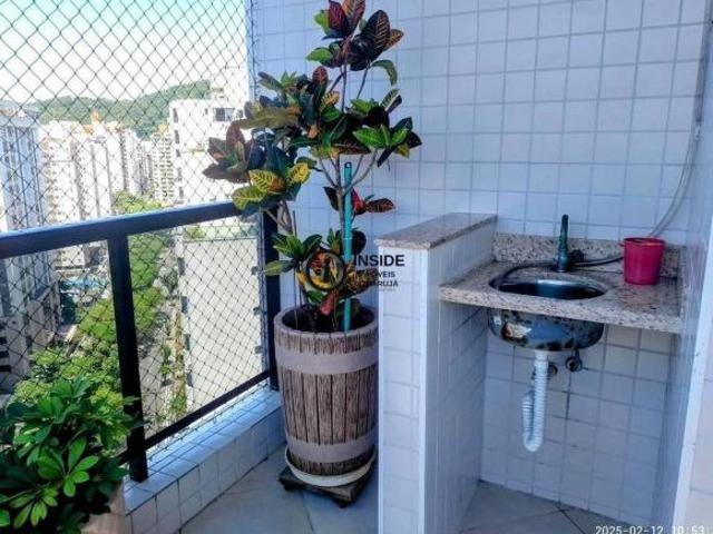 Apartamento de 3 suítes com sacada ampla