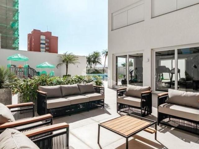 Apartamento de três dormitórios no Residencial IBIZA, em Torres
