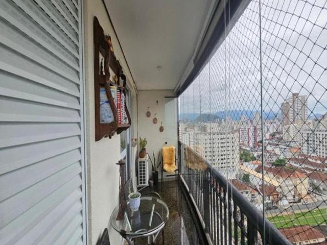Apartamento de três dormitórios com vista totalmente livre em Santos