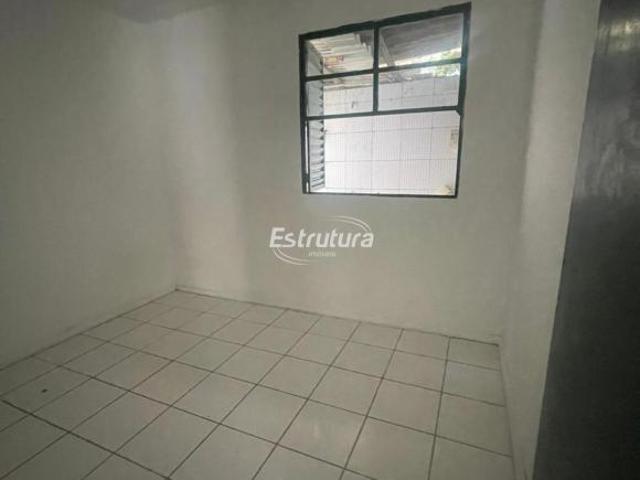 Apartamento de três dormitórios, sala cozinha, banheiro, churasqueira