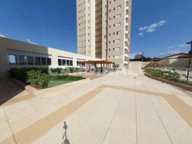 apartamento de três dormitórios sendo um suíte