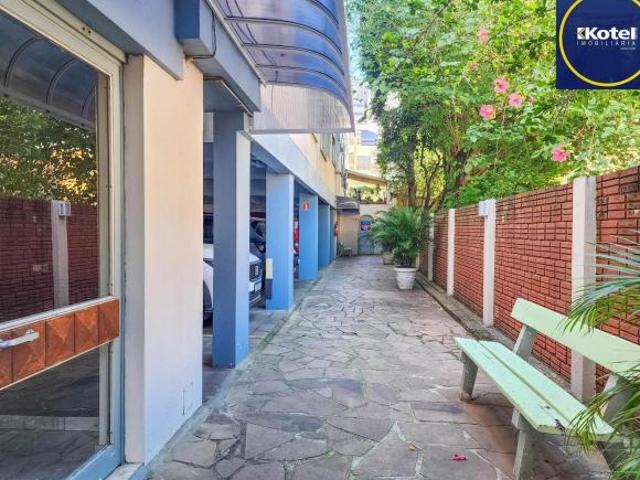 Apartamento de três quartos, suíte, dependência de empregada e 1 vaga de garagem
