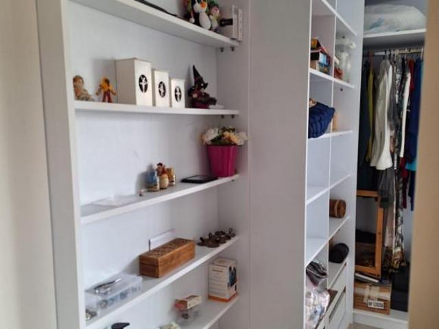 Apartamento de três quartos, suíte e uma vaga de garagem em condomínio com infra