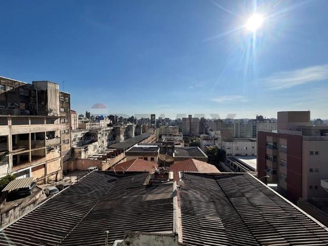 Apartamento de três quartos, uma suíte e duas vagas no bairro Santa Efigênia, em Belo Horizonte