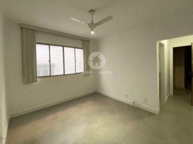 Apartamento de um quarto reformado próximo ao canal 3 Santos