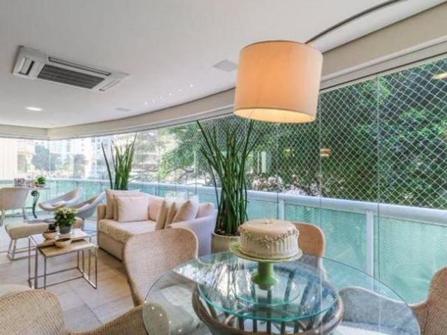 Apartamento de altissimo padrão maravilhoso p/venda c/277m2 e 04 suites 04 vagas Itaim Bibi