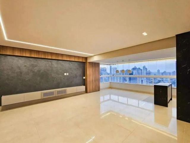 Apartamento de Altíssimo Padrão nunca habitado apartamento 158m², com 3 suítes 1 master com closet