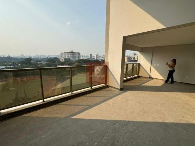 Apartamento de Altíssimo Padrão Cyrela On The Park em Moema