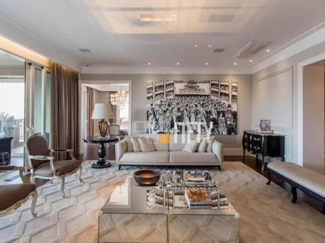 Apartamento de Alto Luxo com 3 Suítes e 5 Vagas à Venda no Jardim Europa – 405m² com Vista Panorâmic