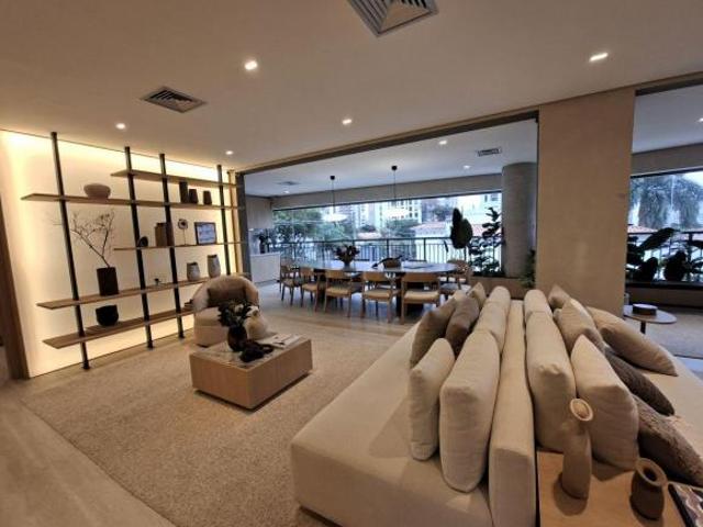 APARTAMENTO DE ALTO PADRÃO 216 M² À VENDA EM PERDIZES