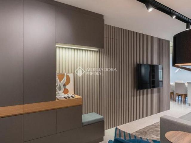 Apartamento de alto padrão totalmente mobiliado à venda na Vila Mariana