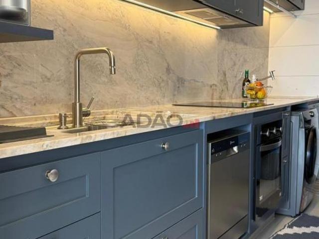 Apartamento de Alto Padrão Totalmente Mobiliado com 2 Suítes e Closet Apartamento com 2 Quarto s po