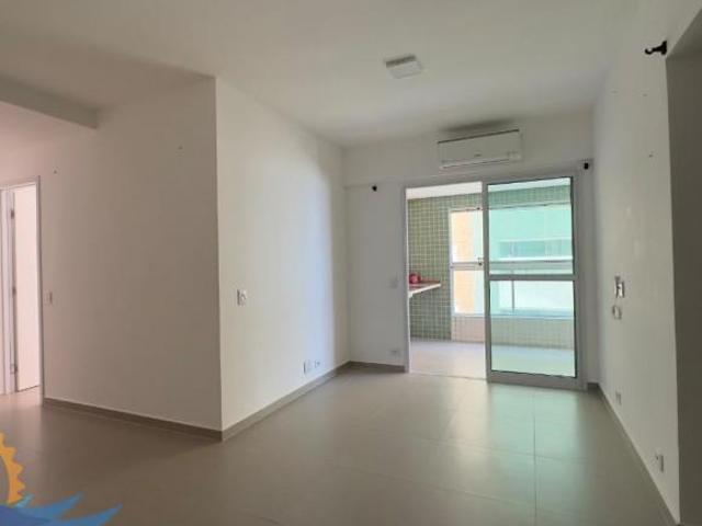 Apartamento de alto padrão à venda na orla do Centro com lazer de resort | R$ 617.000
