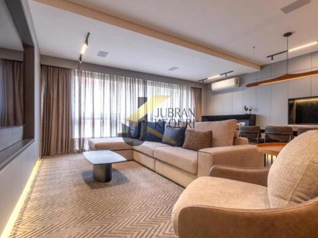 Apartamento de alto padrão à venda no Cambuí, 2 quartos 2 suítes, lazer completo e 3 vagas de gara